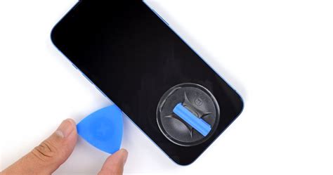 نحوه تعویض باتری آیفون 13 【ℕicmag】