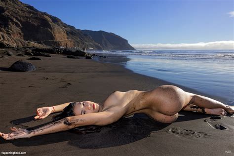 Watch Beauty Watch Beauty Nude Onlyfans Leaks Fappening Fappeningbook