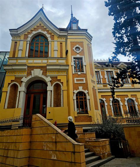 თბილისური ️ ისტორიული შენობის ახალი სიცოცხლე იალბუზის 18 თბილისში იალბუზის 18 ში ერთი