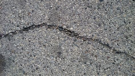 Tunnelcrack Instance Segmentation Dataset By Ruiyang Feng