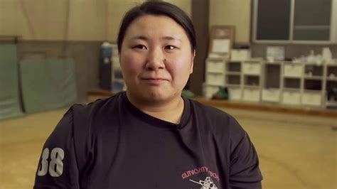 જાપાનમાં કુસ્તીની વર્ષો જૂની પરંપરાને પડકારતાં મહિલા Bbc News ગુજરાતી