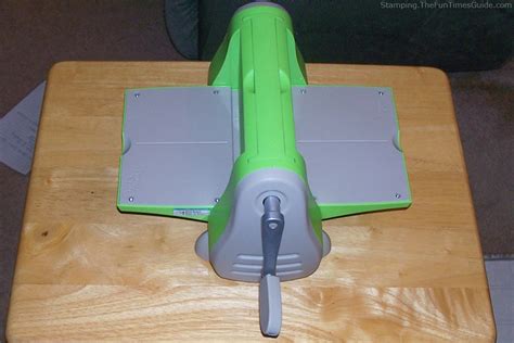 Cuttlebug Machine Review Cuttlebug Dies And Embossing Capabilities Art And Crafts Guide