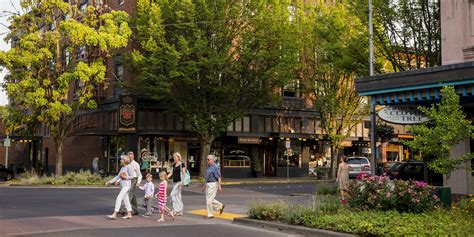 Best Walkable Downtowns In Oregon Via