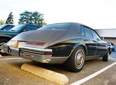 Cadillac Seville Elegante 1983 Two Tone Color Beautiful Condition For Sale