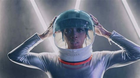 Ida Divine Stars In Sci Fi Video Insomniac Magazine