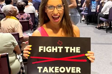 Conservative Tv Host Crashes Jasmine Crockett Town Hall To Call Democrat A ‘fake Ghetto Hoodrat