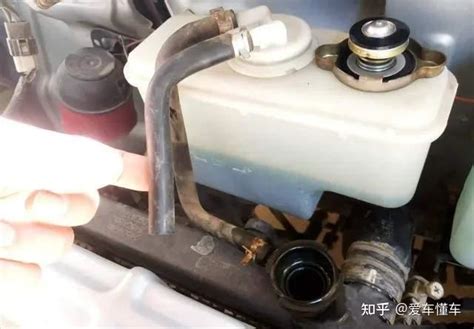新车冷却液少了还能继续开吗相同颜色的防冻液可以混用吗 知乎