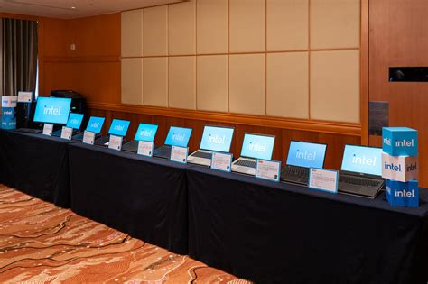 英特爾最新 Intel Vpro 機種連袂推出，安全、效能、管理、體驗一手掌握