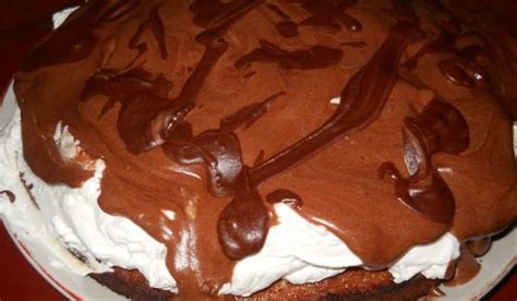 Сладкиш с шоколадов ганаш Моята Рецепта