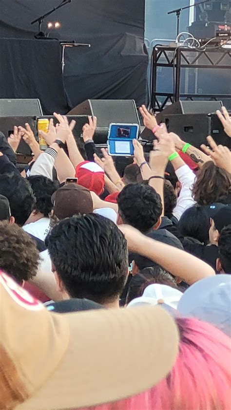 Best Pic Of Logic At The Sd Show That I Tookalso A 3dsmaybe A Dsi R Best Pic Of Logic At The Sd Show That I Tookalso A 3dsmaybe A Dsi R