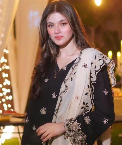 Milky Raand Rinstahotttt