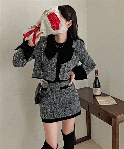 리본탈부착가능 연말파티룩 주인공버프 벨벳 리본 타이 크롭 울 자켓 미니 스커트 투피스 셋업 세트 에이블리