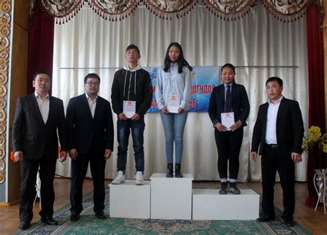 Аймгийн физикийн олимпиад амжилттай зохион байгуулагдаж өндөрлөлөө Өвөрхангай аймгийн