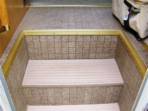 FIBERGLASS POOLS RV Tiling