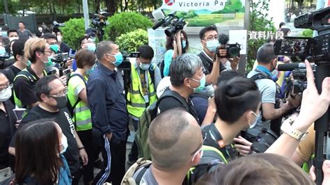 六四集會案結案陳詞 控方指被告有意煽惑公眾參與 去年六四集會案，壹傳媒創辦人黎智英、前支聯會副主席鄒幸彤及何桂藍否認控罪，案件在區域法院