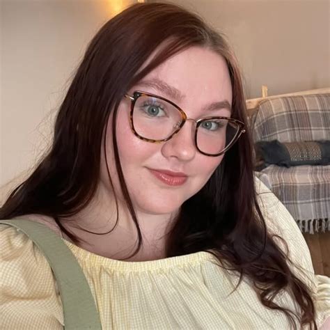 Emily May Emilymaybe • Threads Say More