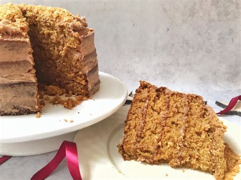 Easy Recipe Sticky Ginger Sponge Cake With Cinnamon Frosting