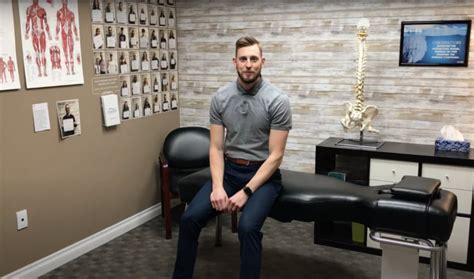Glute Stretch Riverside Chiropractic Watch Now