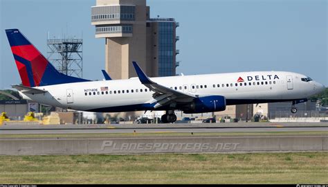 N774de Delta Air Lines Boeing 737 8eh Wl Photo By Stephen J Stein Id