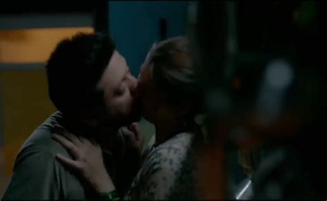 Tejaswini Pandit Butt Breasts Scene In Samantar Aznude