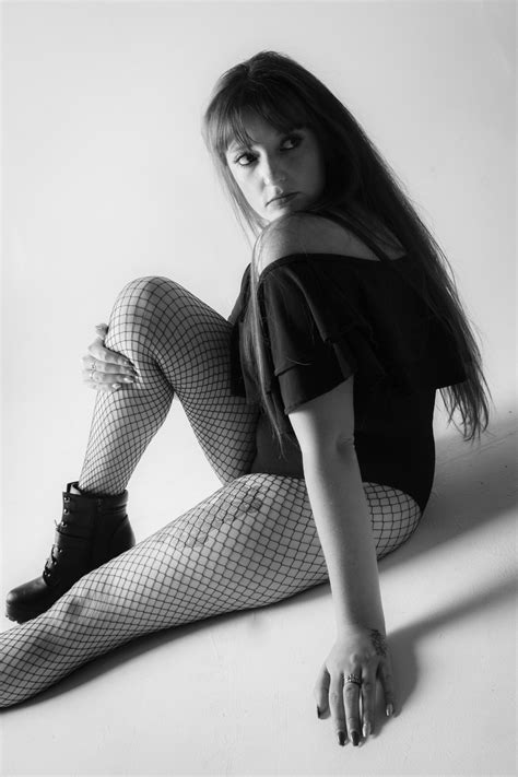 Jess May Amateur Model Jess May Photo And Video Gallery Modelfolio