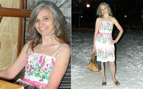 В босоножках даже в мороз Пенсионерка ходит по Тольятти в мини и