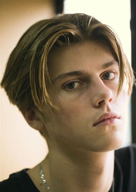 RUEL A Small Fresh Meat In The British Music Scene Soared To Nearly