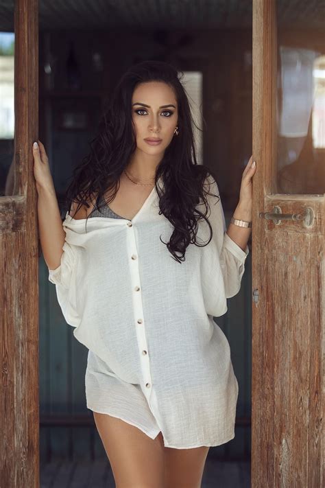 بسنت شوقى تصور نمرة اتنين مع عمرو يوسف وطارق العريان اليوم السابع