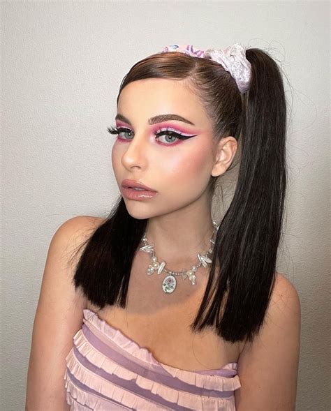 Image Of Ellise Gitas