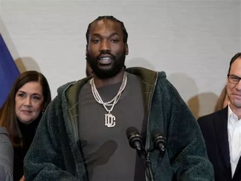 Meek Mill Offers 100k For Investigation To Clear His Name Amid Diddy
