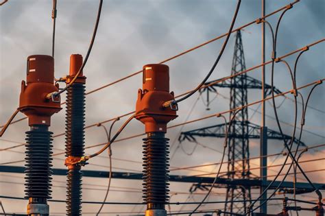 Duke Energy Florida Restores Power To Nearly 350000 Customers