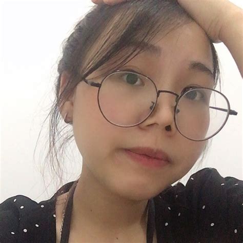 Zoe Nguyen Qa Ecommerce Tiktok Linkedin