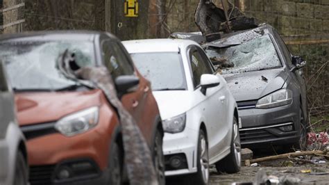 Транспортен хаос заради бурята „Флорис“ по северното крайбрежие на Великобритания Новини бг