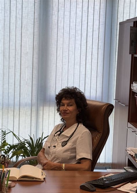 Д р Лидия Цветкова Ендокринолог Вътрешни болести Пловдив Супердок