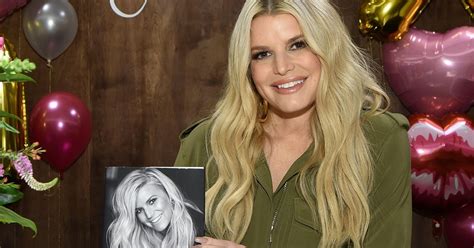 The Biggest Revelations From Jessica Simpsons Memoir Chatelaine