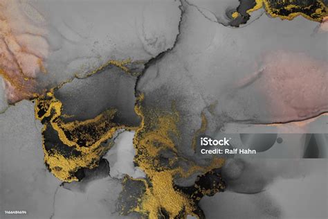 종이에 그려진 대리석 액체 잉크 아트 그림의 어두운 금 추상적인 배경 고품질 종이 질감에 원본 작품 수채화 알코올 잉크 페인트의 이미지 0명에 대한 스톡 사진 및 기타