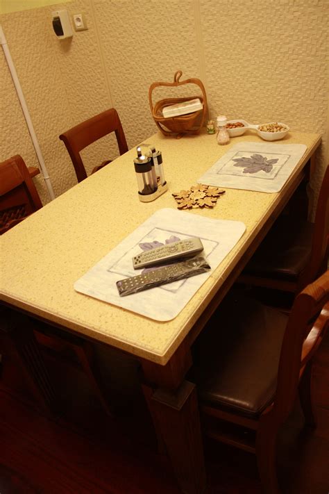 Столы из искусственного камня на заказ в Москве по лучшей цене