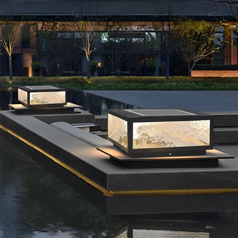 Modern Led Waterproof Outdoor Post Lights Solar Fence Pillar Light Deck