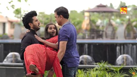 Rajesh Ne Kiya Sakhi Ke Romantic Scene Ka The End Wagle Ki Duniya