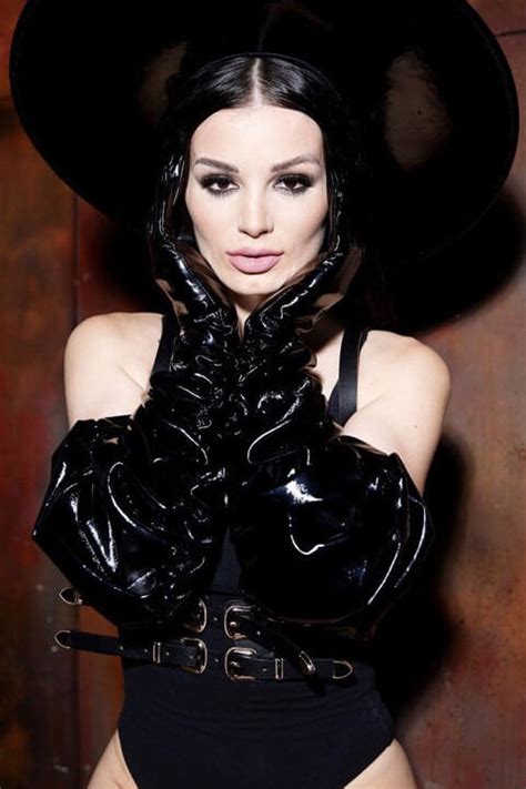 Melty Mochi Adult Model Biography Age DP Pictues Height