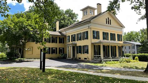 Emily Dickinson Museum Reopens After Nearly Three Years