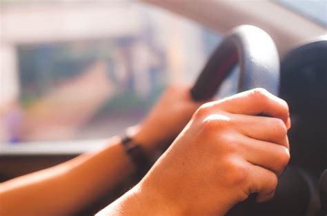駕訓班學開車他歎挫折 過來人建議：申請換教練 Yahoo奇摩汽車機車