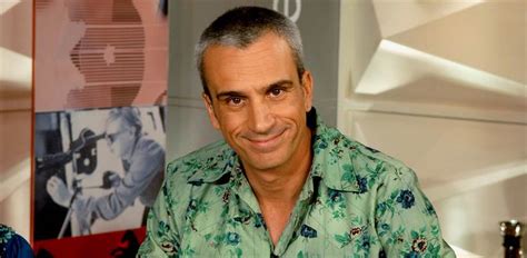 אברי גלעד במומ עם ישראל היום על פרסום טור שבועי גלובס