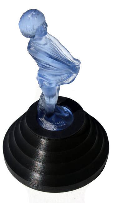 Plinth Size B For Displaying A Variety Of Different Sized Pressed