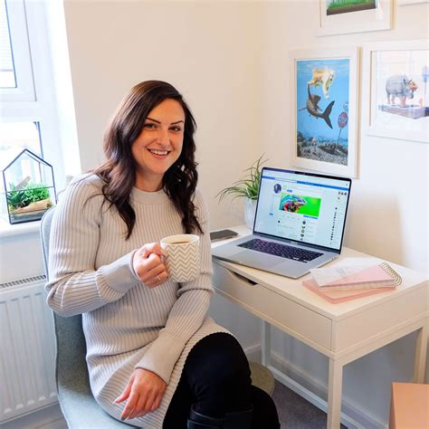 Laura Clifford Home Laura Clifford Marketing