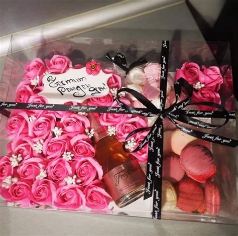 Подаръчета за Всеки ️Скъпи приятели не забравяйте че наближава най любовният месец