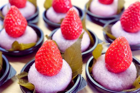 苺の和菓子「ひないちご」 群馬県高崎市の和菓子屋「六郎」のブログ