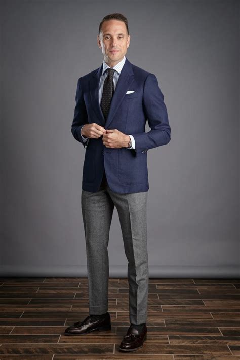 Pin By Dal On Odd Jackets Blazer Outfits Men Mens Outfits Grey