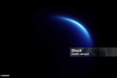 효과 블루 라이트 빛나는 빛이 반짝임으로 터집니다 글로우 라이트 효과 세트 렌즈 플레어 폭발 반짝이 선 태양 섬광 스파크 및 별 조명 플레어와 흰색 별의 추상 이미지 그림