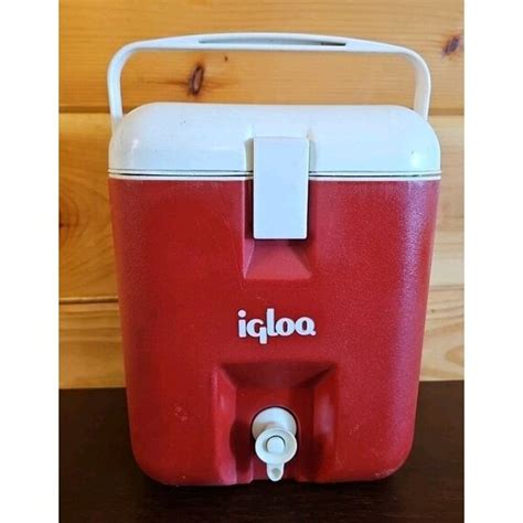 Igloo Dining Vintage Igloo Snowflake Water Cooler Hot Or Cold Chest